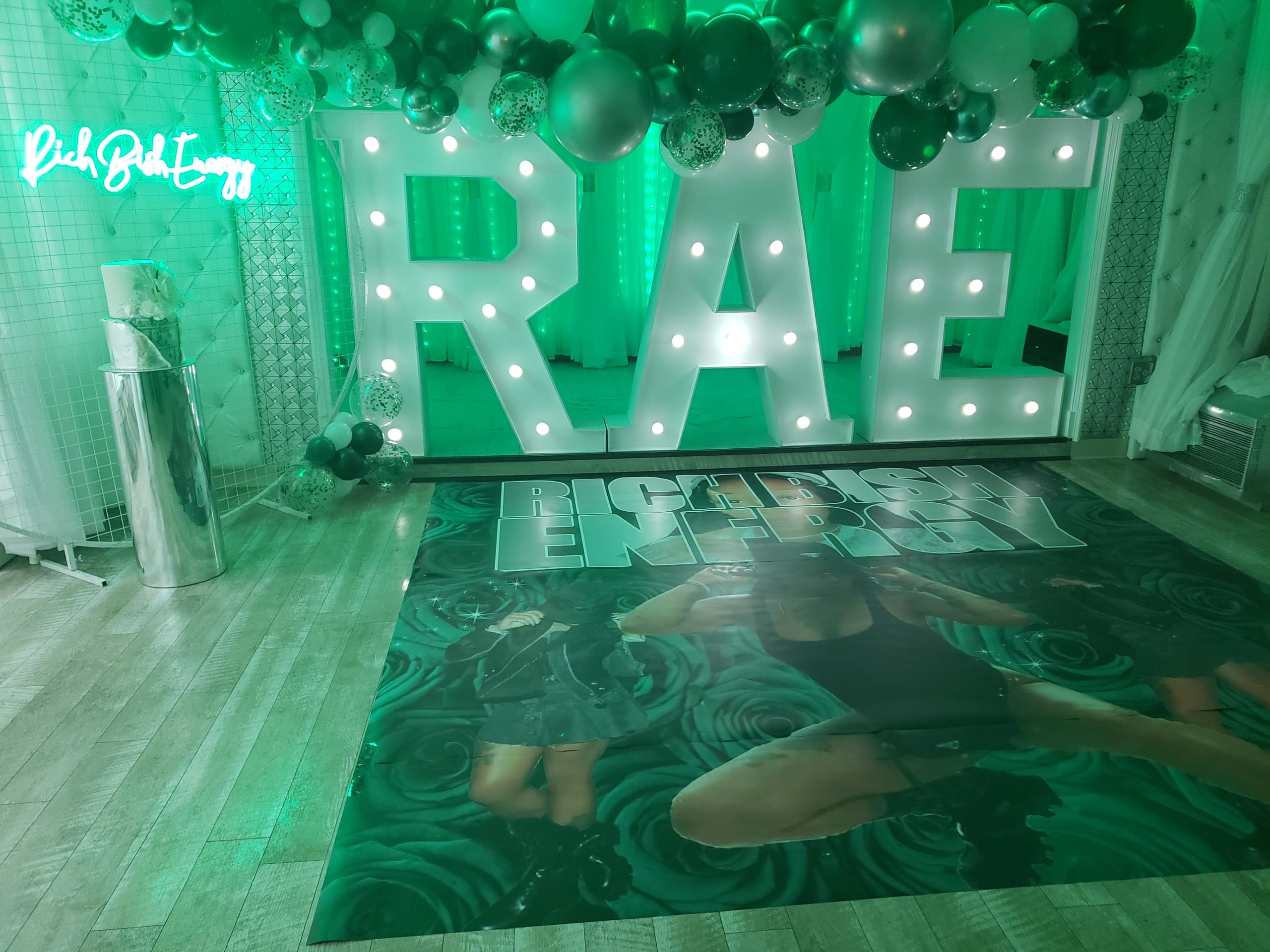 Explore M Lounge's Captivating Event Gallery to Unveil Elegance
